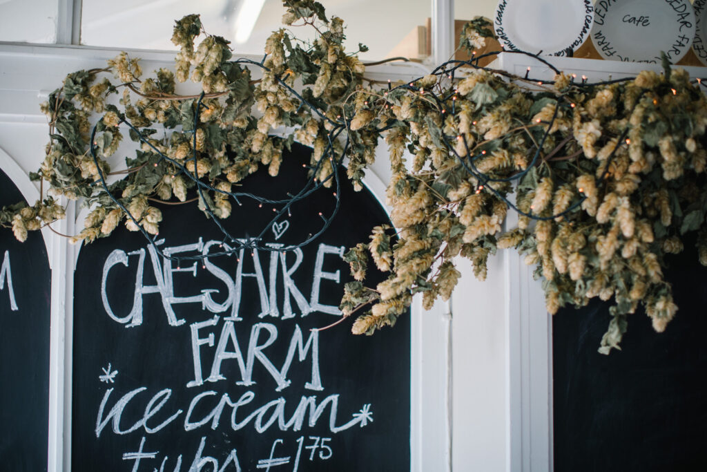 The Café - Roberts & Co